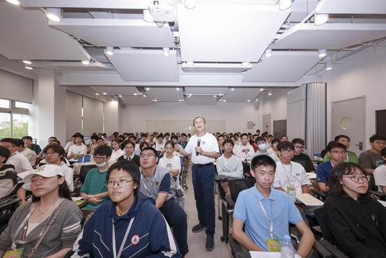 2025年上海大学数学实践工作站开班典礼顺利举行-上海大学理学院数学系中文主页